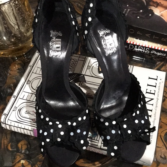 Jennifer Lopez | Shoes | Jlo By Jennifer Lopez Shoes Size 6 Polka Dots ...
